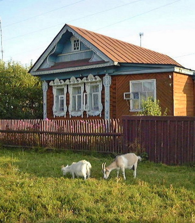 The Red Corner and the Symbolism of the Russian Home – Cherry's Cache